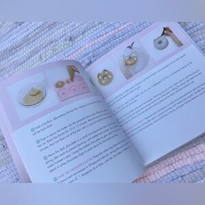Pusheen | Kitchen | Lets Bake A Pusheen Cookbook Pizza Desserts Diy How ...